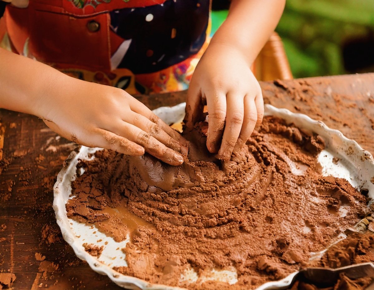 16 Easy Creative Mud Kitchen Ideas